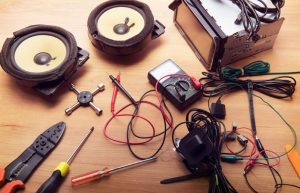 How to Test Car Speakers? Step by step Guide for Beginner's
