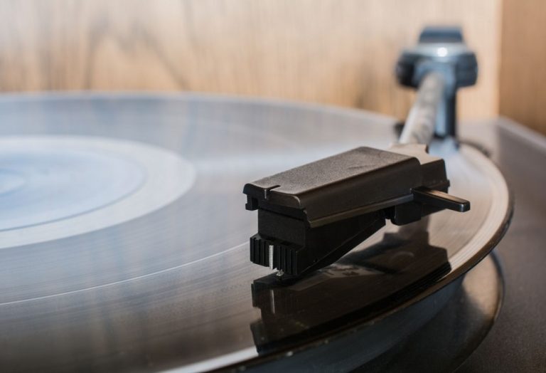Best Record Player Under $200 - Stereo Authority